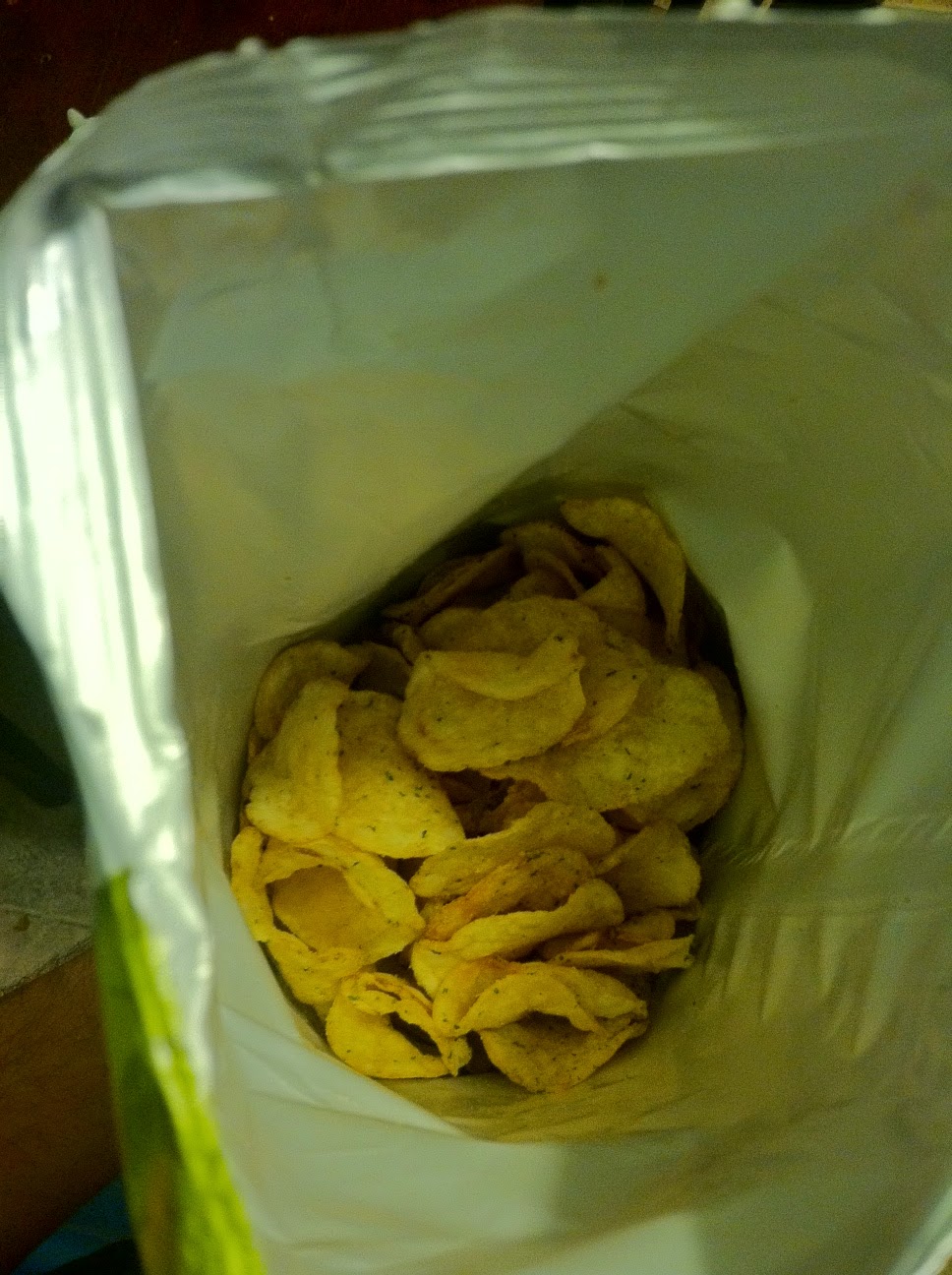Review the World: Lay's Kettle Cooked Wasabi Ginger Chips